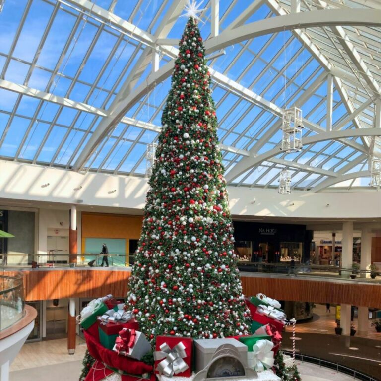Santa’s Elevator Express - Natick Mall Holiday Experience - Studio Artefact